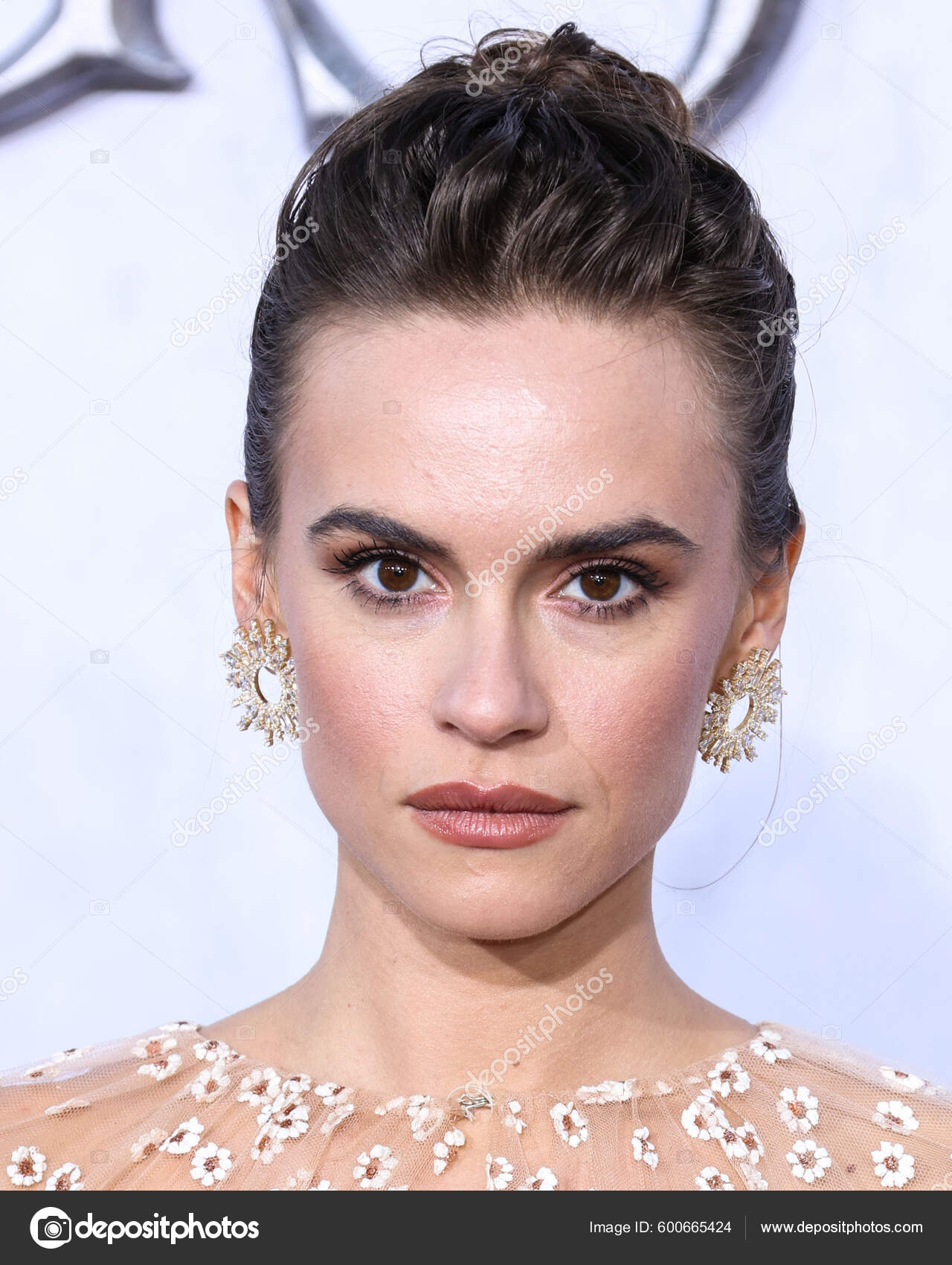 American Actress Ema Horvath Wearing Monique Lhuillier Dress Arrives ...