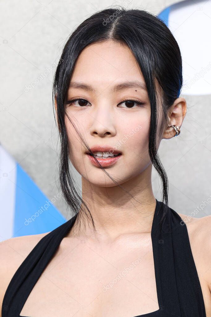 Jennie (Jennie Kim) of BLACKPINK arrives at the 2022 MTV Video Music ...
