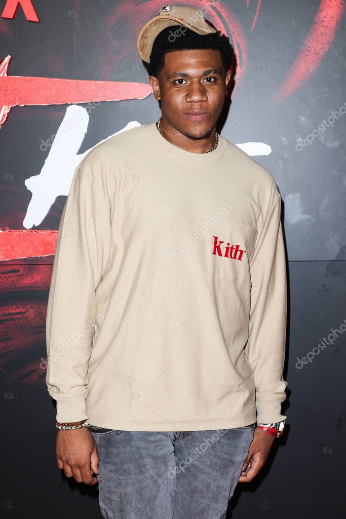 American actor Khalil Everage arrives at the Los Angeles Premiere Of ...