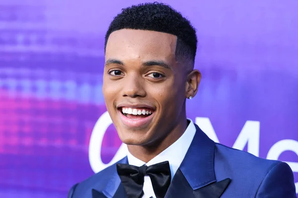 American Actor Jabari Banks Arrives Nbcuniversal's Fyc Event 'Bel Air ...