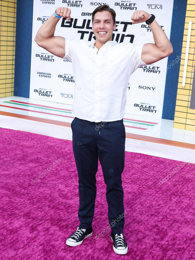 Joseph Baena llega al estreno de Sony Pictures 'Bullet Train' celebrado en el Regency Village ...