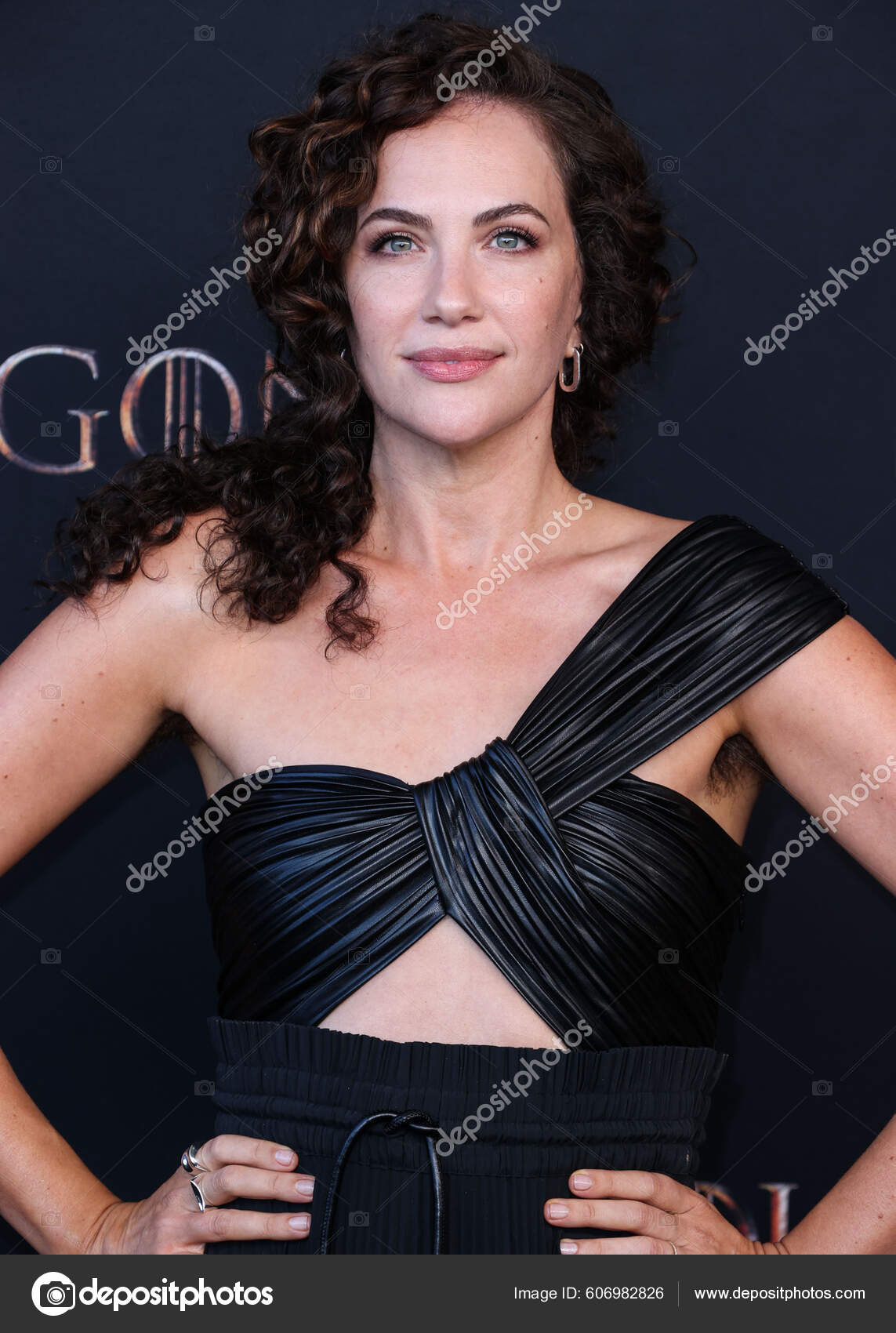 American Actress Kate Siegel Arrives World Premiere Hbo's Original ...