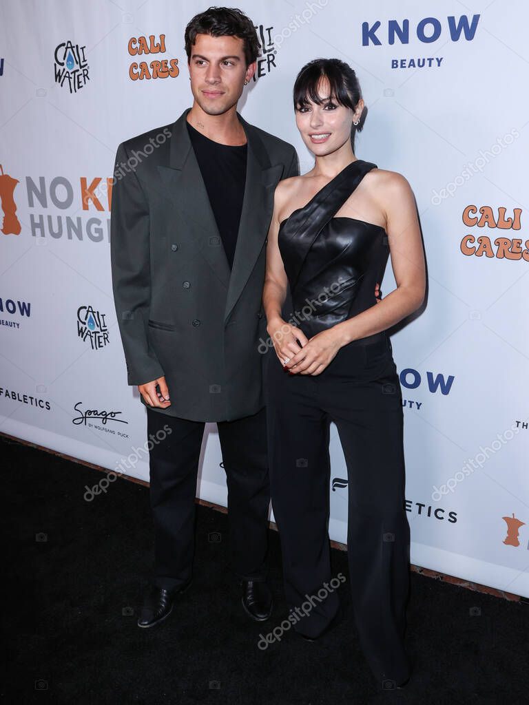 El actor brasileño-estadounidense Andrew Matarazzo y la actriz italiana ...