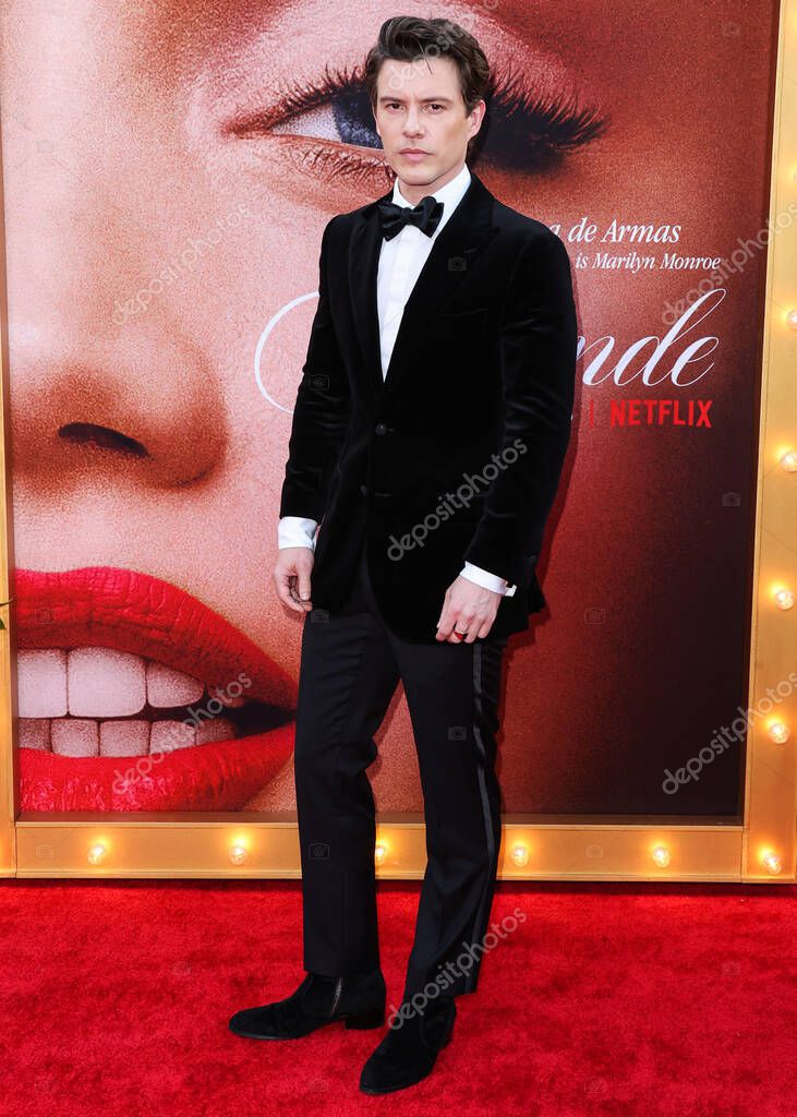 El actor australiano Xavier Samuel llega al estreno en Los Ángeles de 'Blonde' de Netflix ...