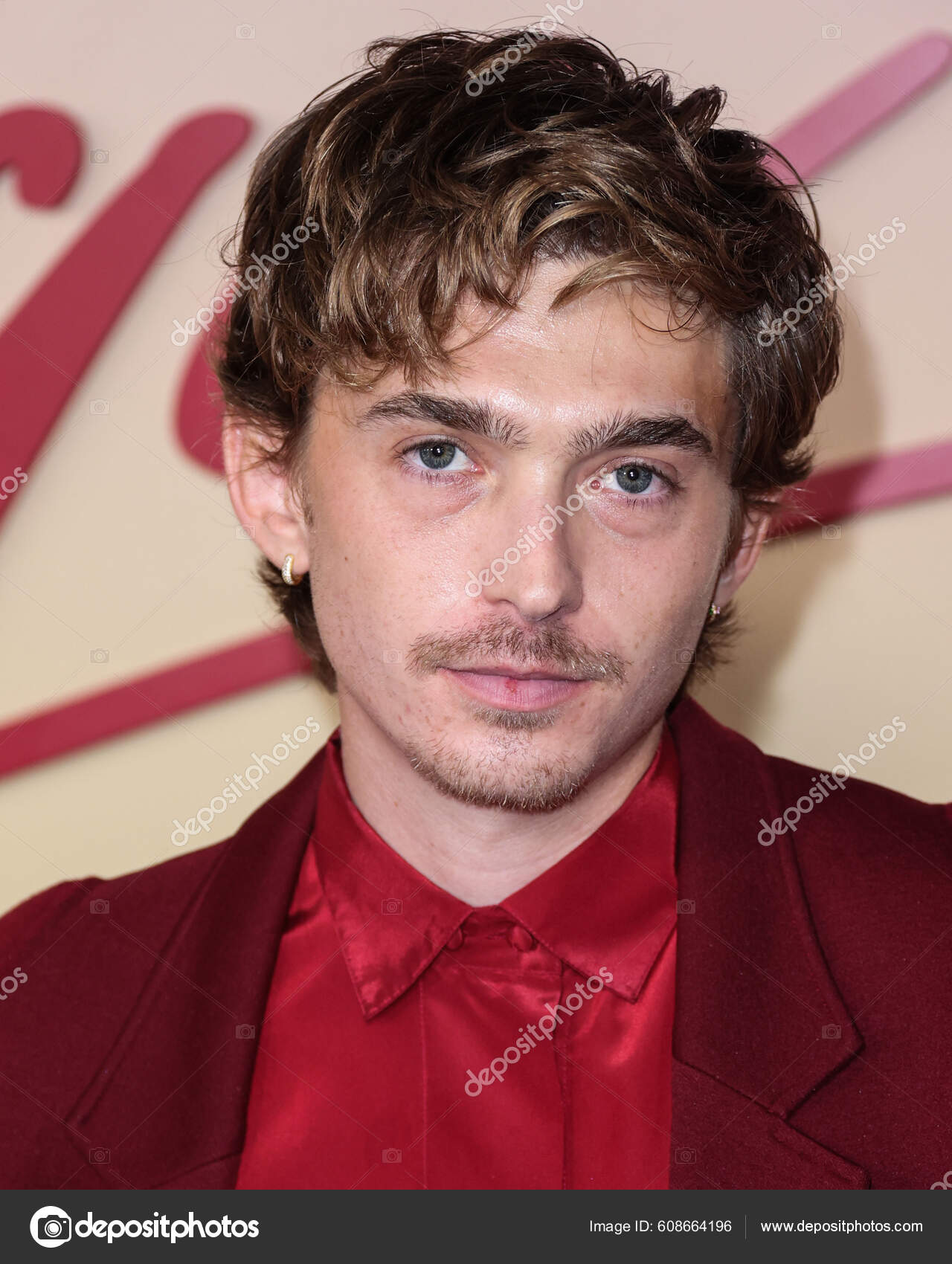Austin Abrams Arrives Los Angeles Special Screening Netflix's 'Do ...