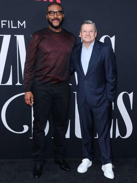 Tyler Perry y Ted Sarandos llegan al estreno de 'A Jazzman' s Blues 'de ...