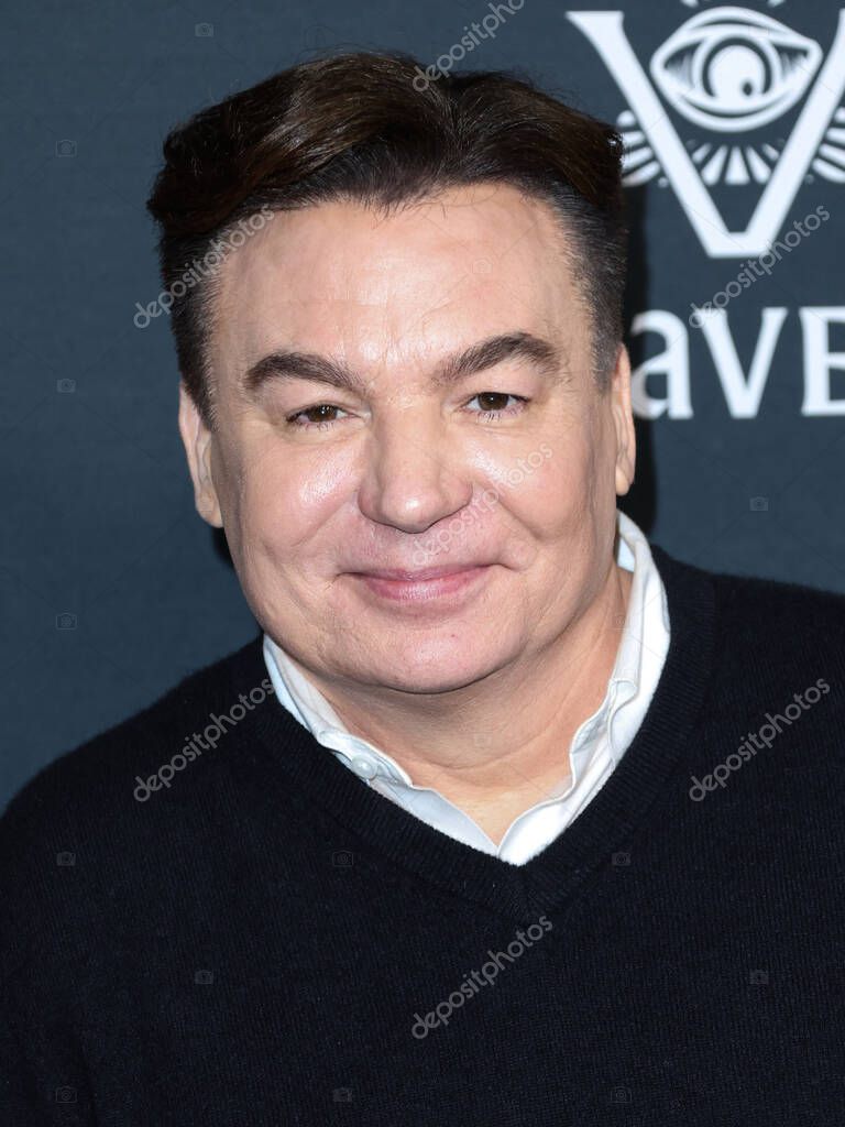 El actor canadiense Mike Myers llega a Netflix 's' The Pentaverate ...