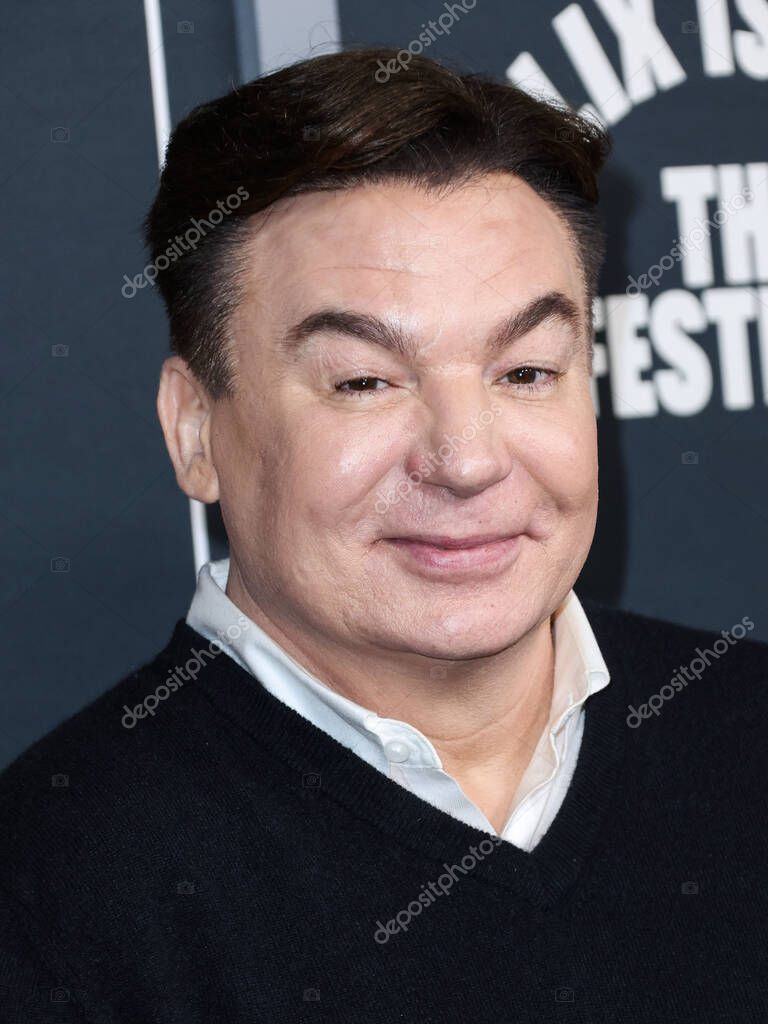 El actor canadiense Mike Myers llega a Netflix 's' The Pentaverate ...