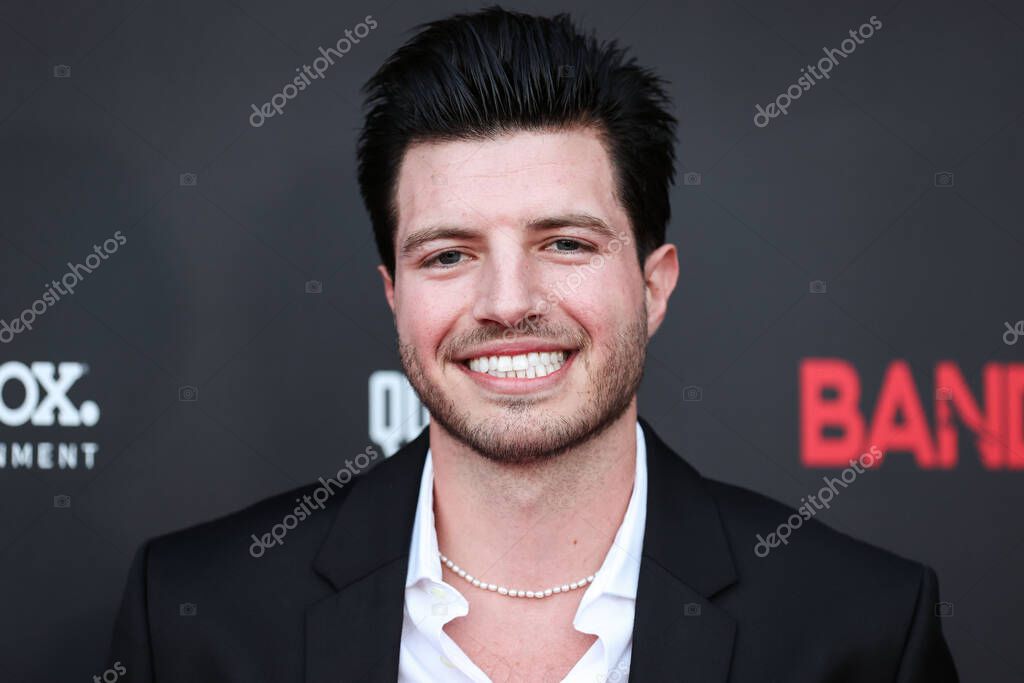 Dylan Flashner llega al estreno mundial de 'Bandido' de Redbox ...