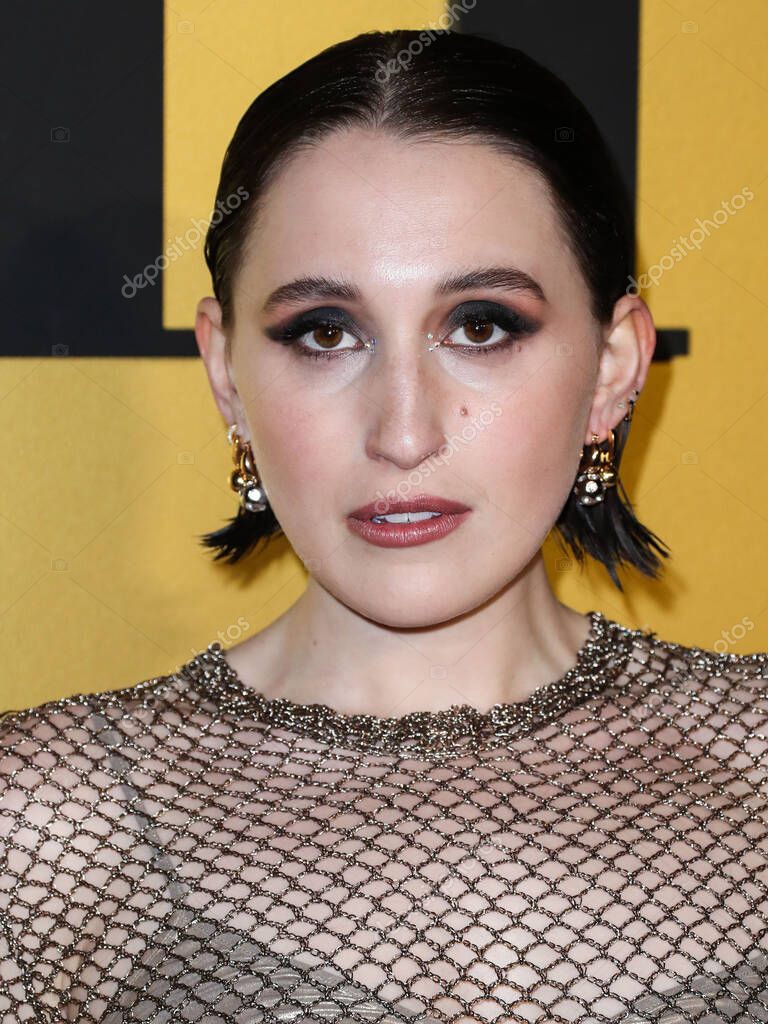 Harley Quinn Smith llega a la fiesta de vanidades: una noche para el ...