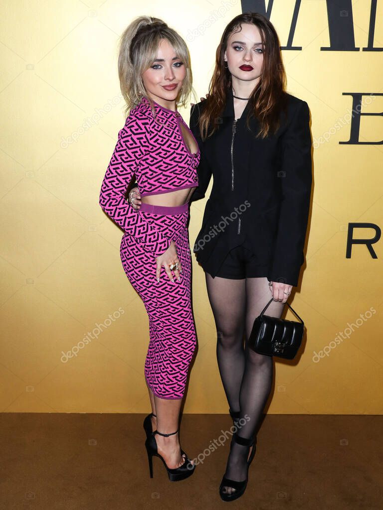 Sabrina Carpenter y Joey King llegan a la fiesta de vanidades: Una noche para el joven Hollywood ...