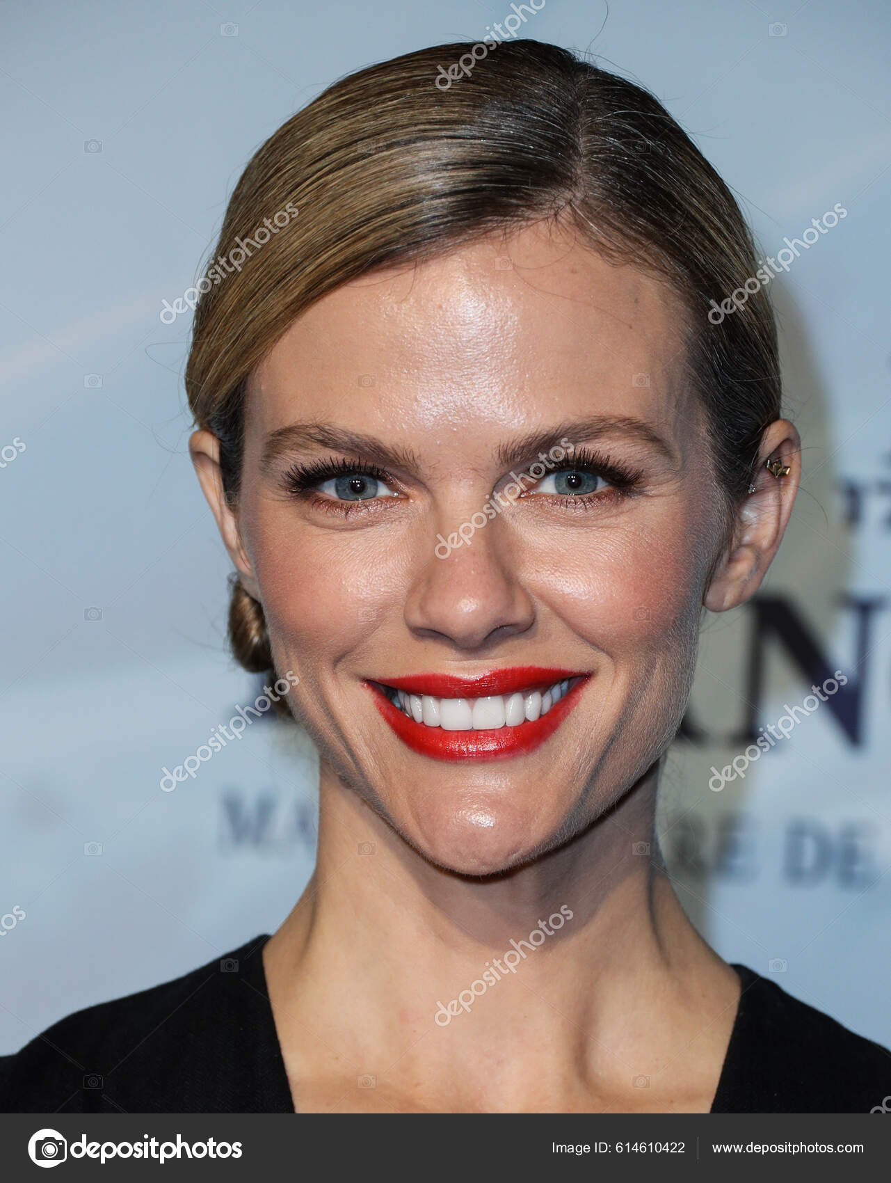 Model Actress Brooklyn Decker Arrives 14Th Annual Oceana Seachange ...