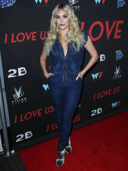La actriz Cassie Scerbo llega al estreno en Los Ángeles de 'I Love Us' de Visión Films celebrado ...