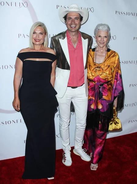 Tosca musk Stock Photos, Royalty Free Tosca musk Images | Depositphotos