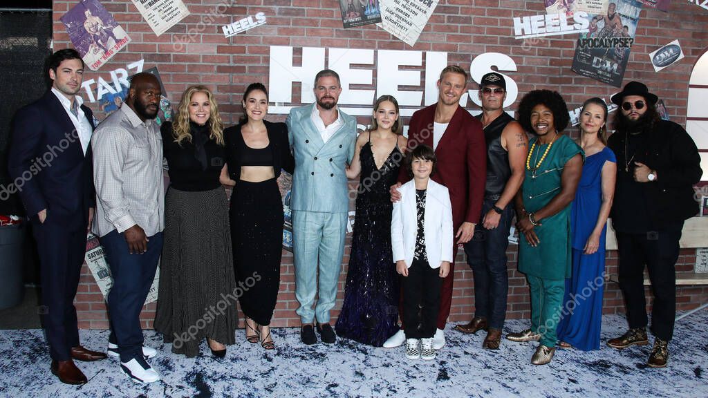 Trey Tucker, James Harrison, Mary McCormack, Alison Luff, Stephen Amell ...