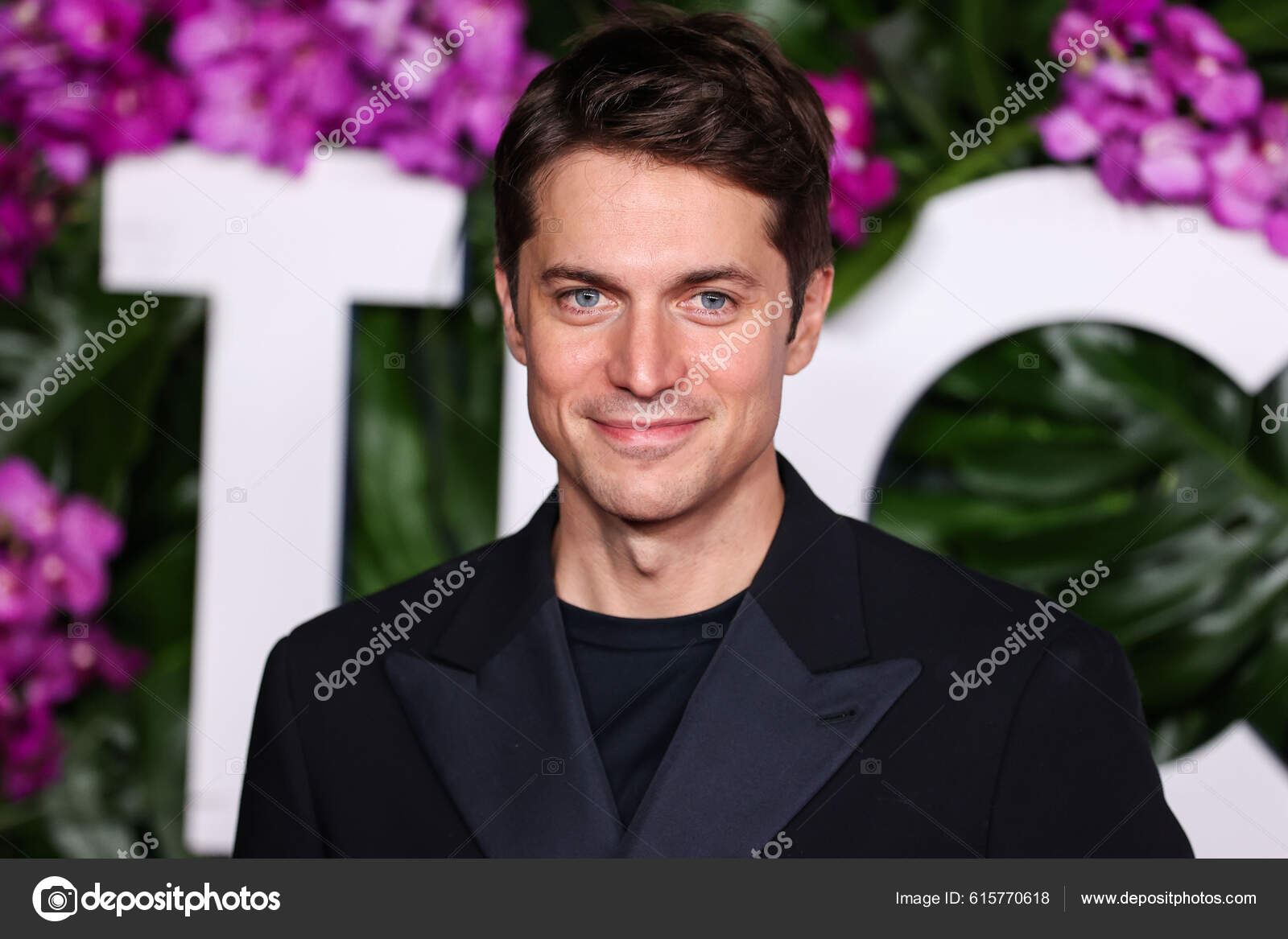 Lucas Pretty Little Liars Actor