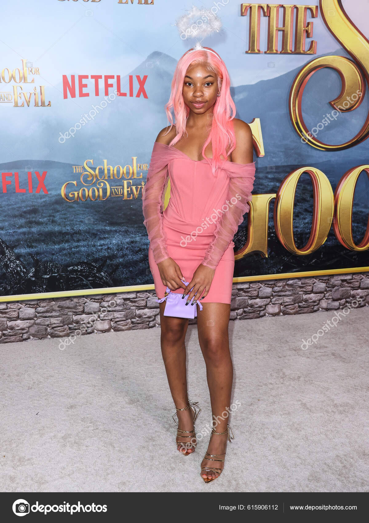 Dai Time Arrives World Premiere Netflix's 'The School Good Evil ...