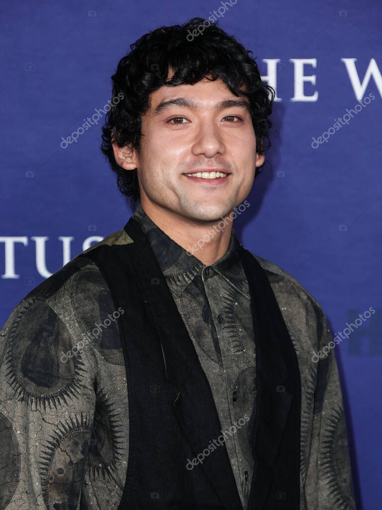 El actor ingl s Will Sharpe llega al estreno de la serie original de ...