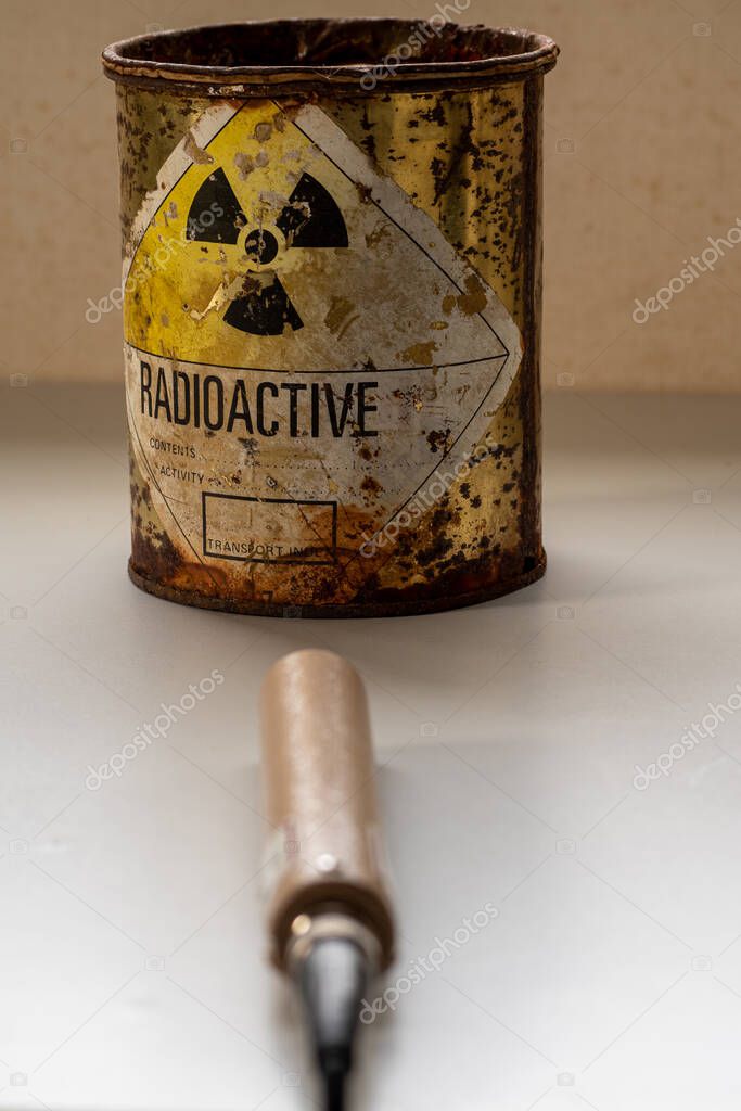 Instrumento de reconocimiento de radiación portátil que detecta ...