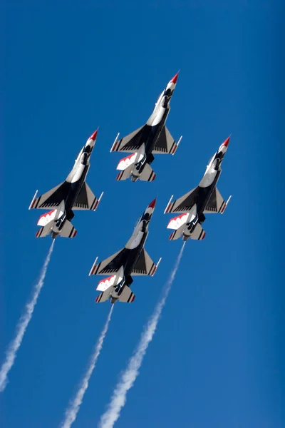 Usaf thunderbirds Stock Photos, Royalty Free Usaf thunderbirds Images ...