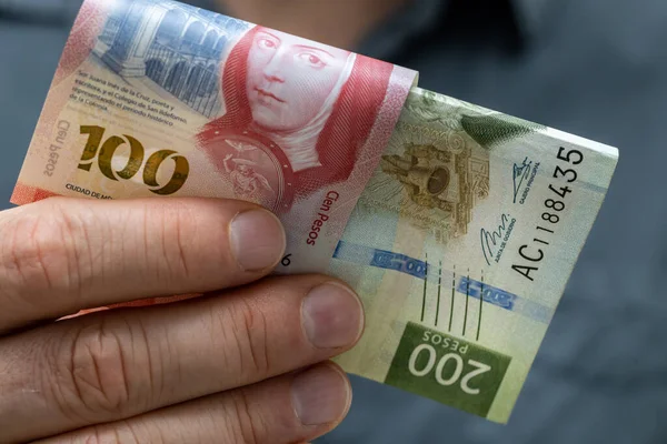 Moneda mexicana Stock Photos, Royalty Free Moneda mexicana Images ...