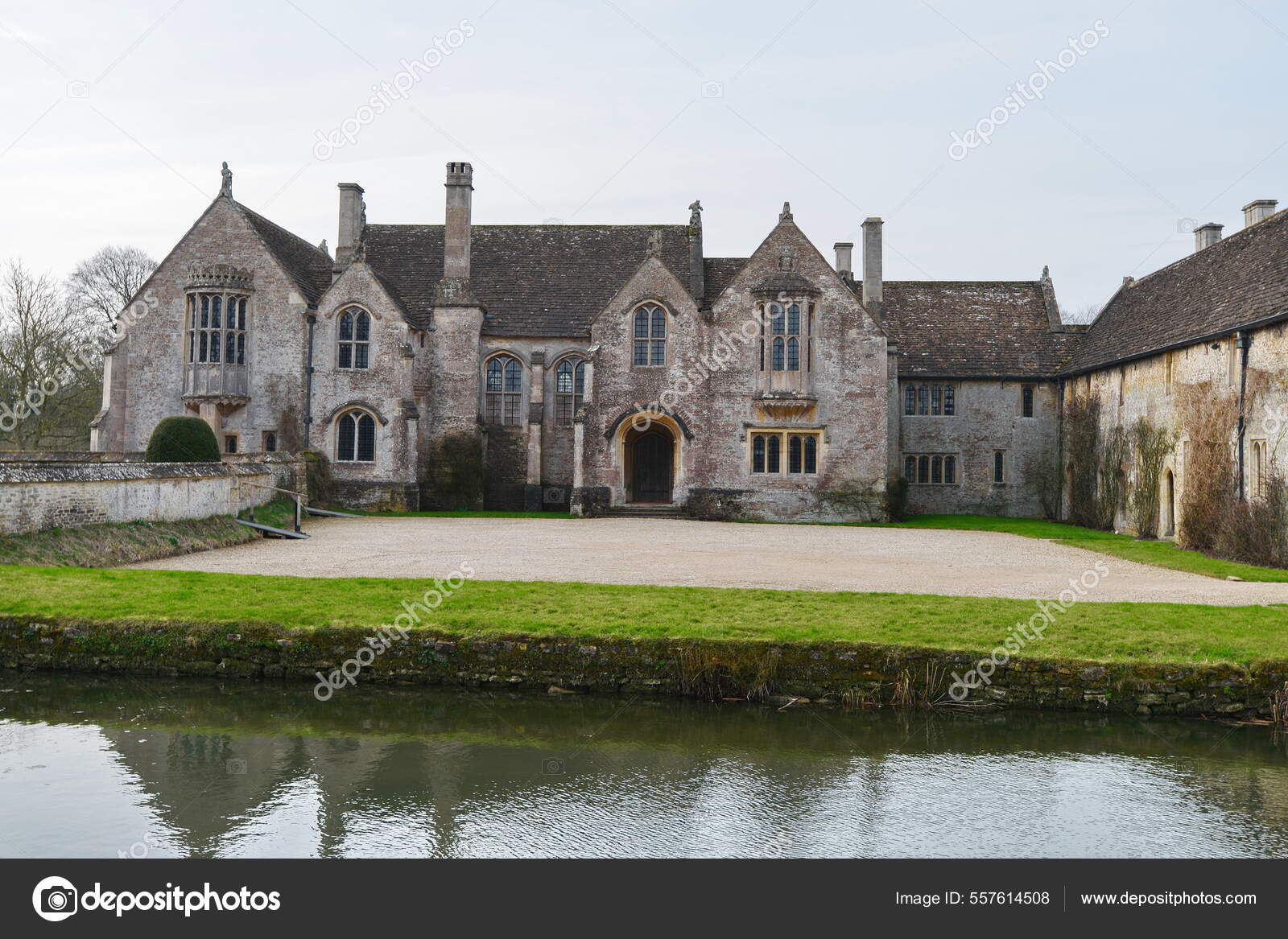 House With Moat
