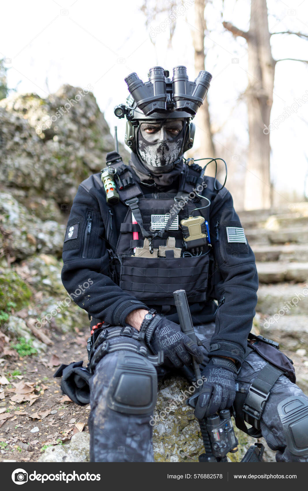 Cosplayer Military Man Armed Submachine Gun Silencer Night Vision High ...