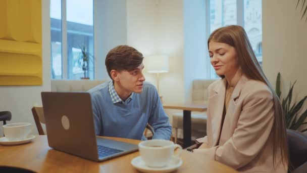 82,729 Personnes ayant Videos, Royalty-free Stock Personnes ayant ...