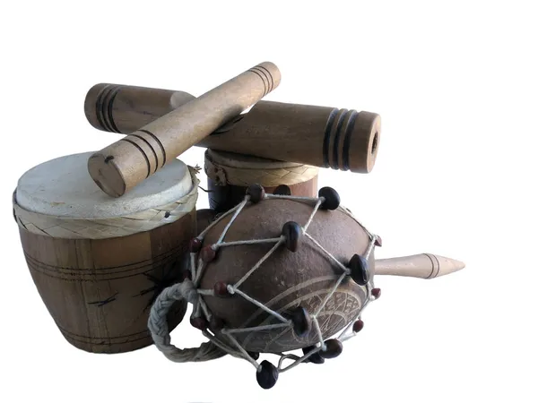 Tambor africano tradicional fotos de stock, imágenes de Tambor africano ...