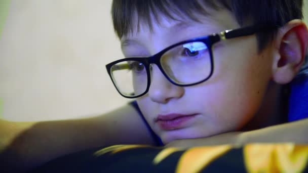 Close Boy's Face Glasses Child Looks Screen Laptop Screen Monitor ...