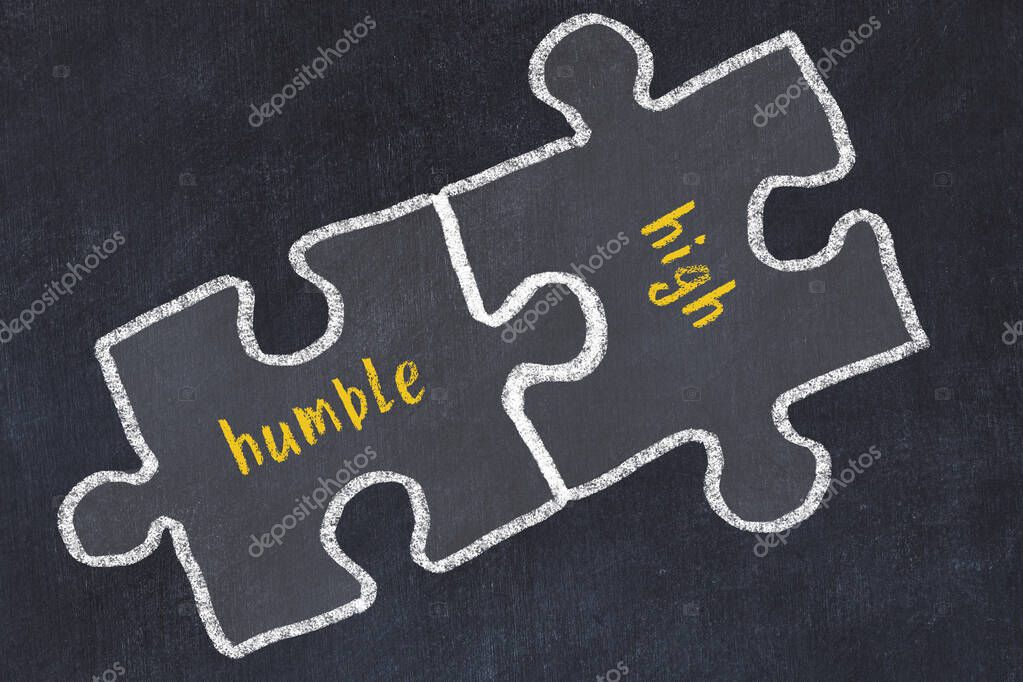 Resolviendo problemas. Bosquejo de tiza de dos puzzles con palabras ...