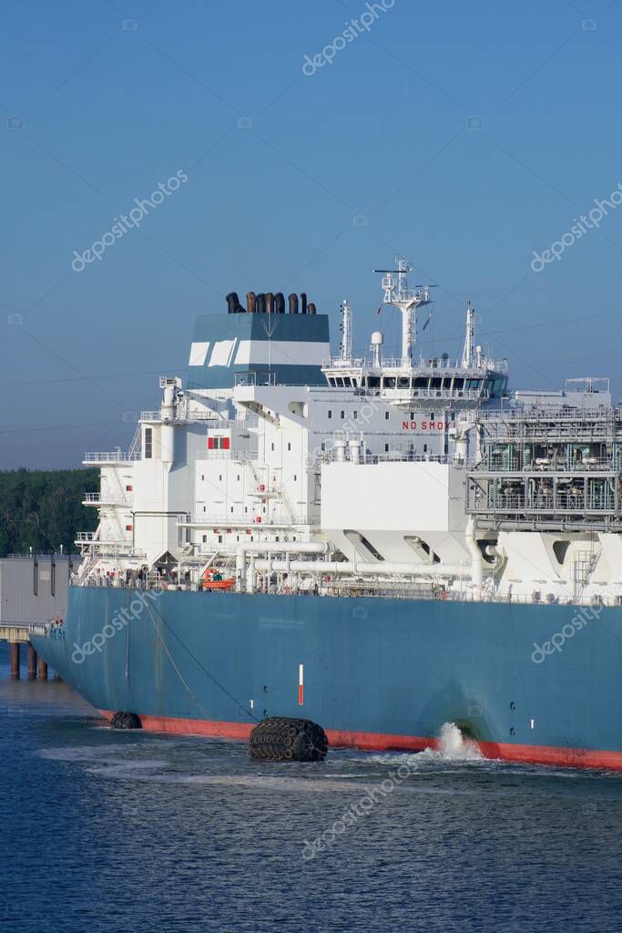 Floating LNG storage and regasification unit which is used as an LNG ...