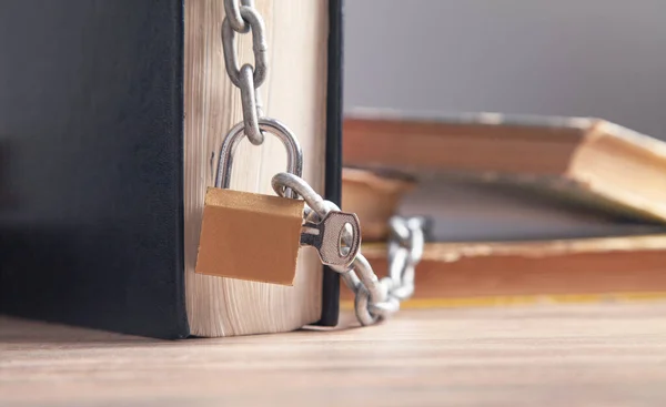Book lock Stock Photos, Royalty Free Book lock Images | Depositphotos
