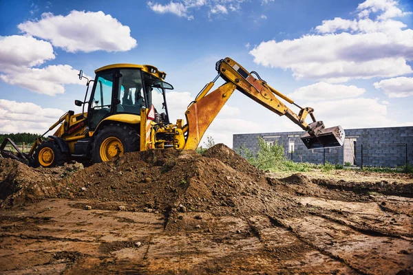 Backhoe Digging Footings
